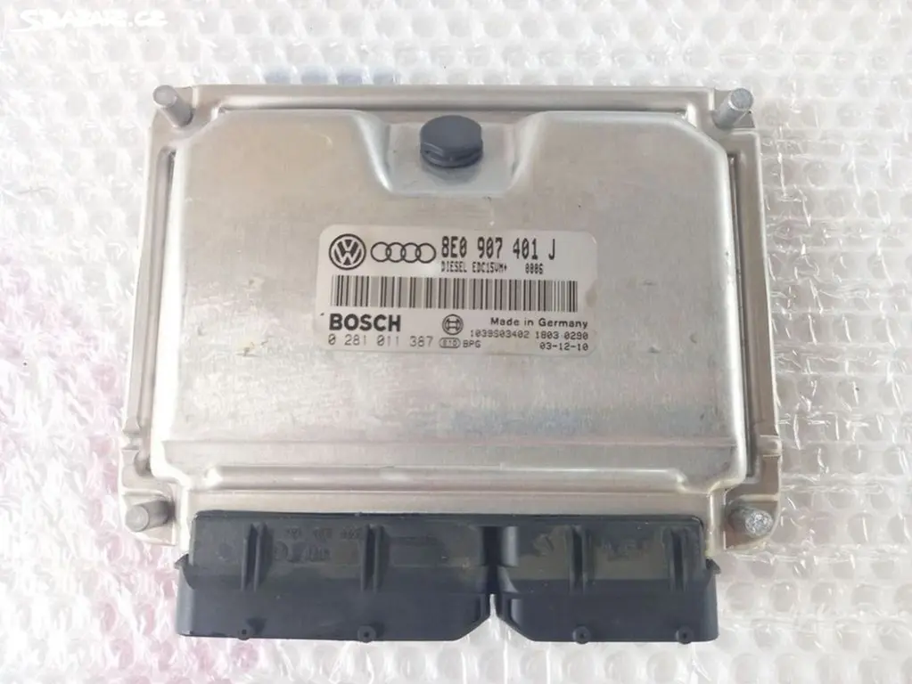 Řídící jednotka motoru 8E0907401J 2.5 TDI 132kw BA - Petrohrad - Bazar ...