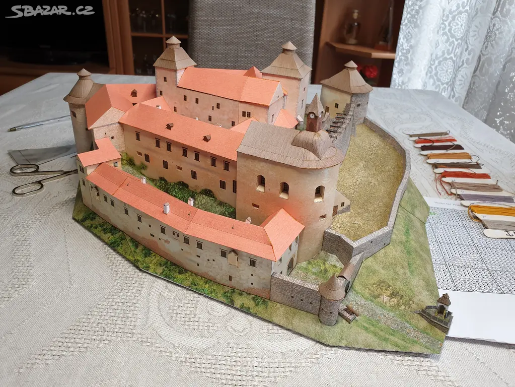 Papírový model Krásna Hôrka - Frýdek-Místek - Bazar - Sbazar.cz