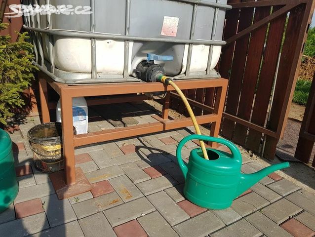 Podstavec pod IBC nádrž 1000 l - Zlín - Bazar - Sbazar.cz