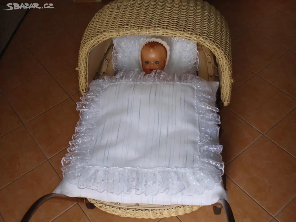 Nové plymo a peřinky do kočárku pro panenky - Nymburk - Bazar - Sbazar.cz