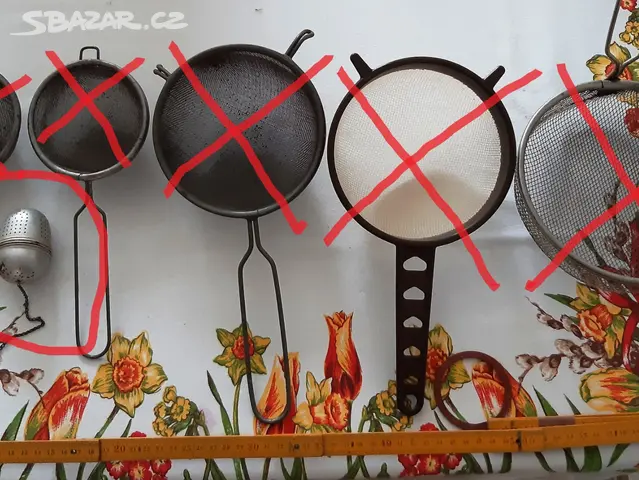 Retro kuchyně prkénka, odměrky, hrnečky 1b1b1b - Hradec Králové - Bazar ...