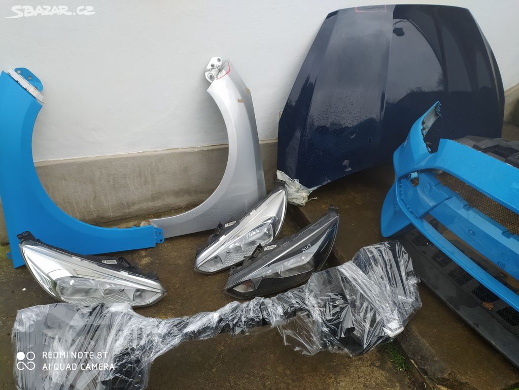 Ford focus 3 mk3 kapota blatník světlo - Děčín - Sbazar.cz