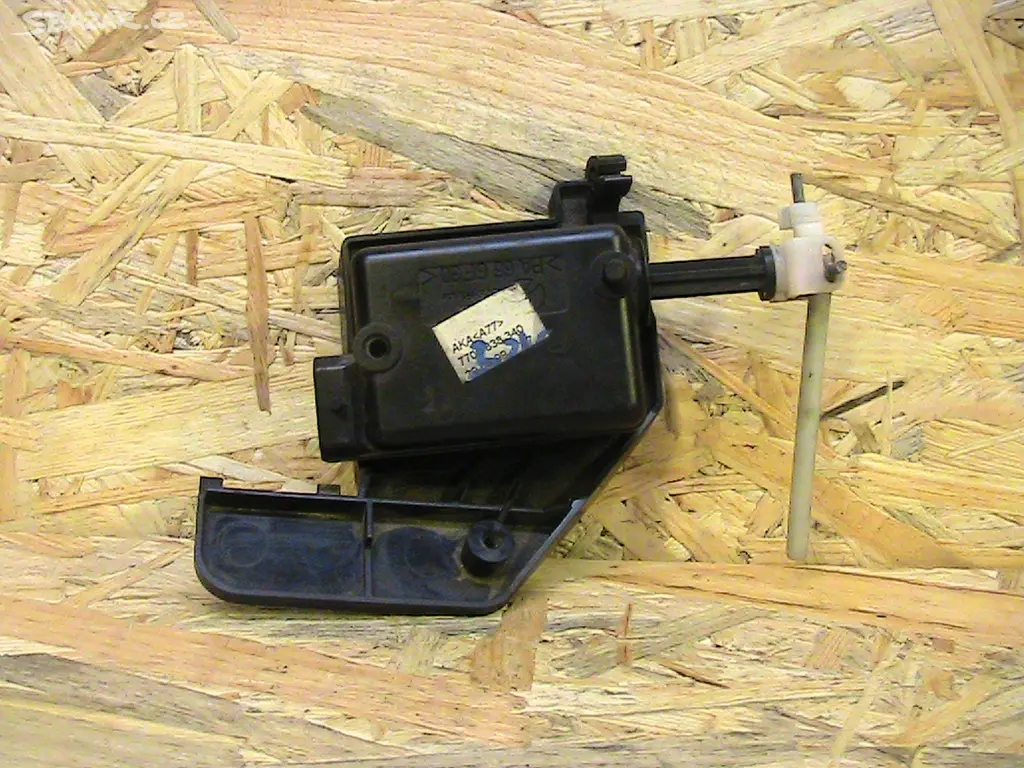 ELEKTRICKÝ ZÁMEK NÁDRŽE/ 5-TÉ DVEŘE RENAULT MEGANE - Doksy - Bazar ...