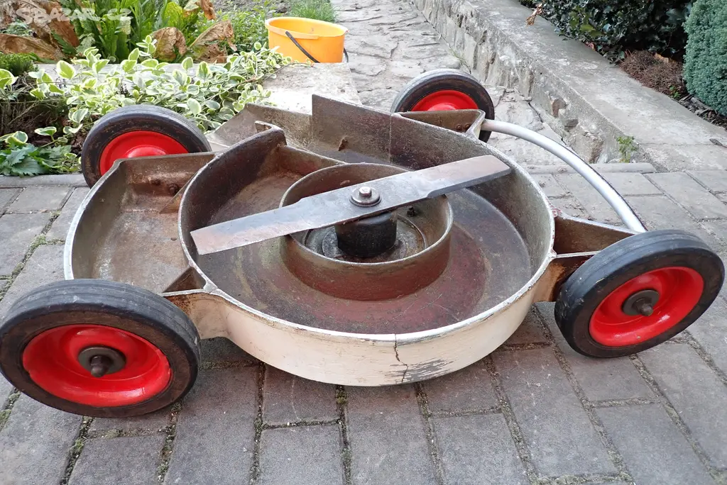 tera vari - parková sekačka / mulčovač - Velké Meziříčí - Bazar - Sbazar.cz