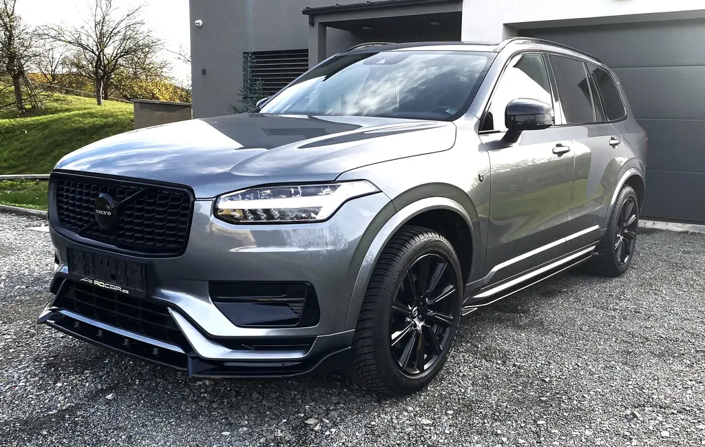 Volvo XC90 R-Design Sport paket B5 AWD FullLED... - Uherské Hradiště ...