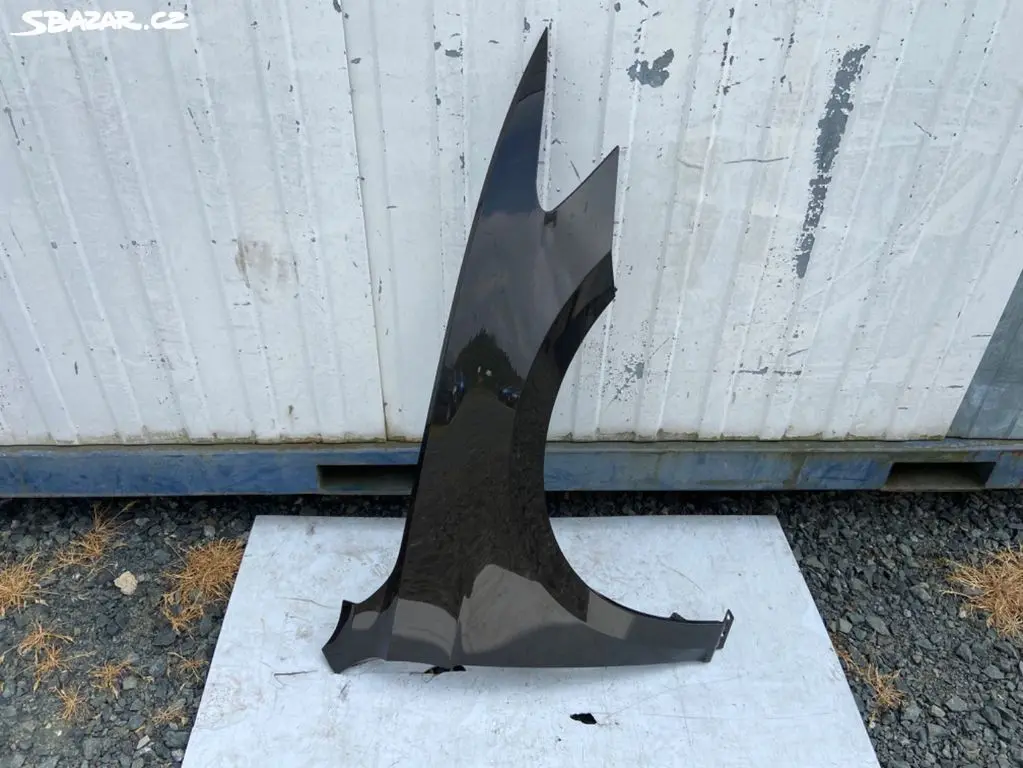 VW Passat B8 blatník - Slaný, Kvíc - Bazar - Sbazar.cz