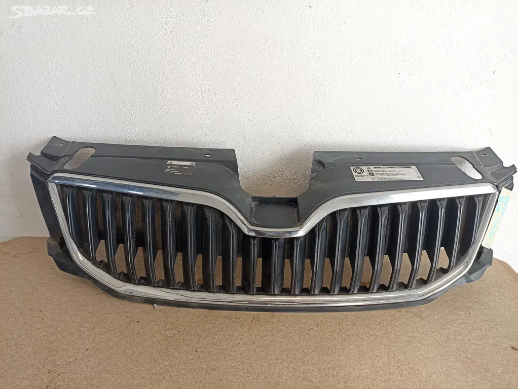 Přední maska + chromový rámeček Škoda Octavia III - Těšetice - Bazar ...