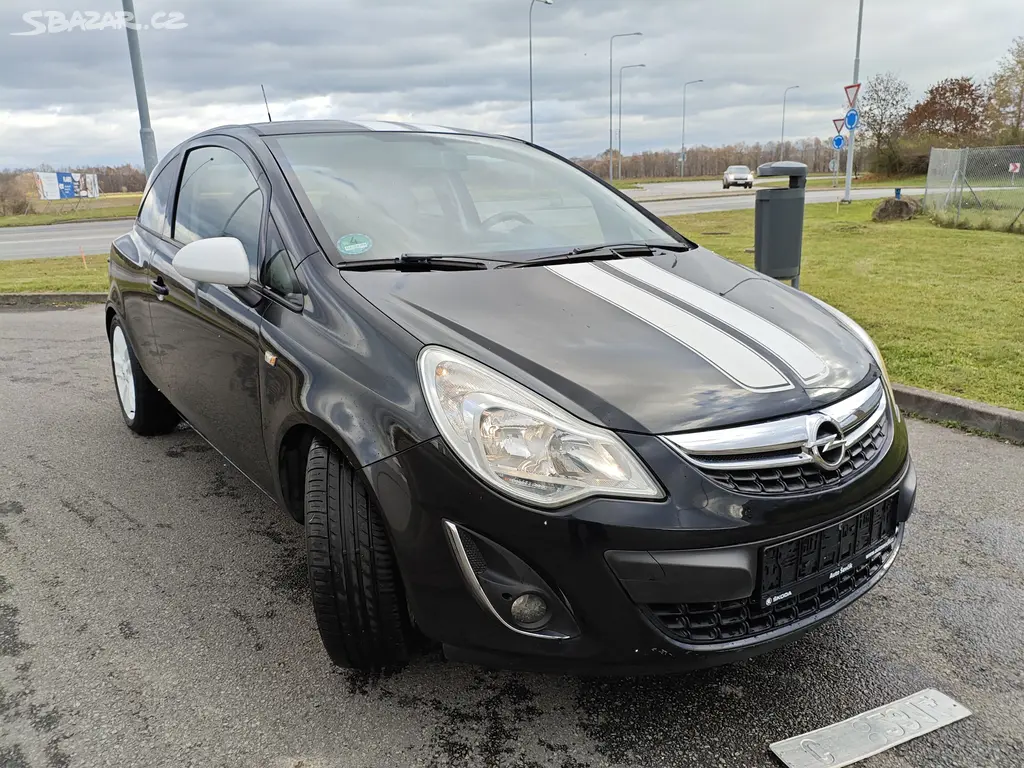 Opel Corsa_1.4 benzín_64kW_r.v. 2011_118.800km - České Budějovice ...
