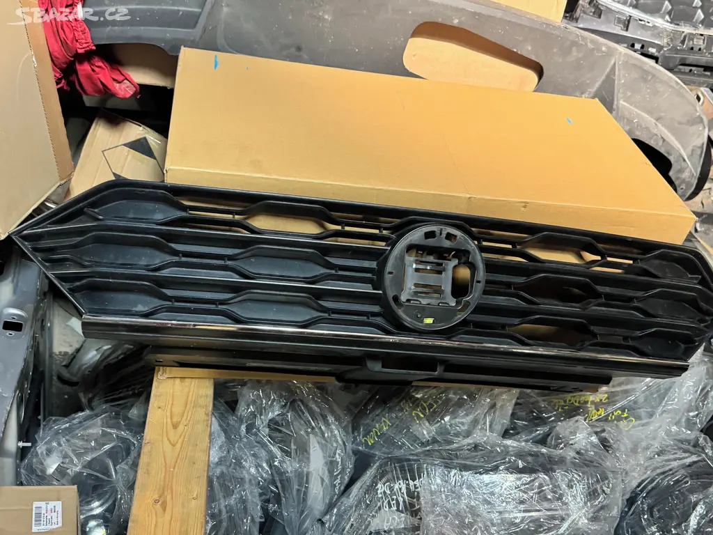 Vw T-Roc maska 2GA 853 651 E - Líšnice - Bazar - Sbazar.cz
