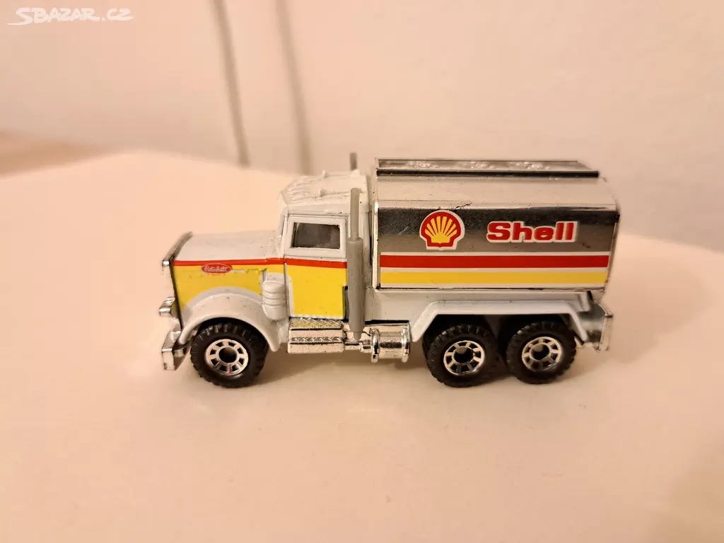 Angličák Matchbox Peterbilt Shell - Prostějov - Bazar - Sbazar.cz