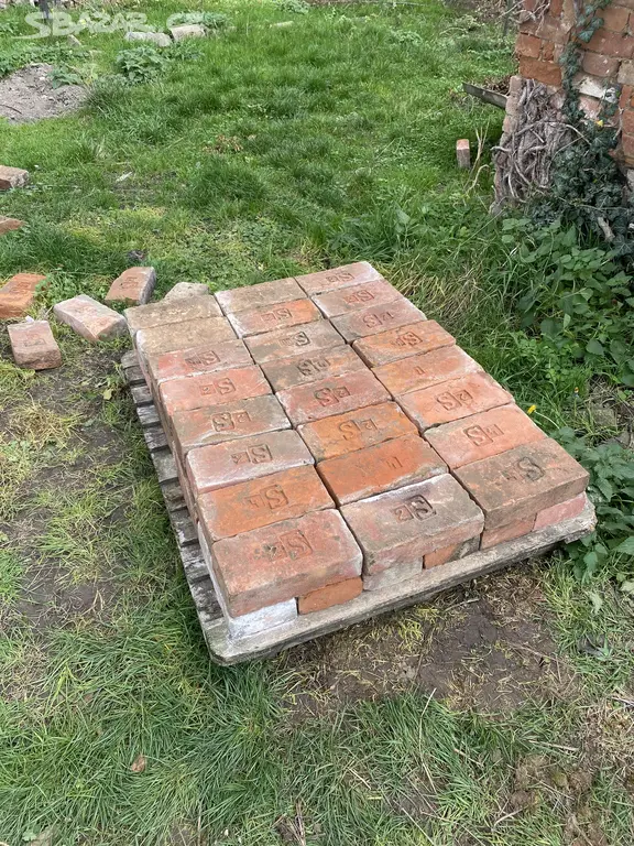 cihly plné puncované - Vítonice - Bazar - Sbazar.cz