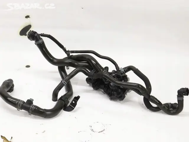 Seat Arona vodní čerpadlo pumpa 04E121600CC - Litoměřice, Pokratice ...