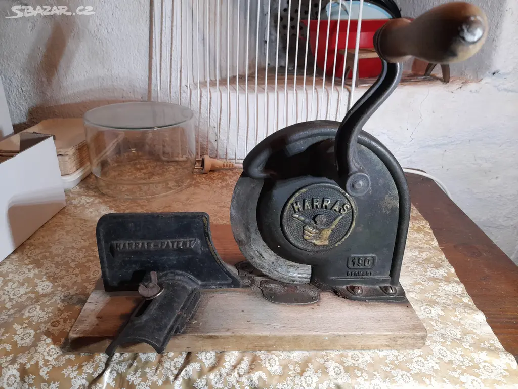 Kráječ na chleba - Karlovy Vary - Bazar - Sbazar.cz