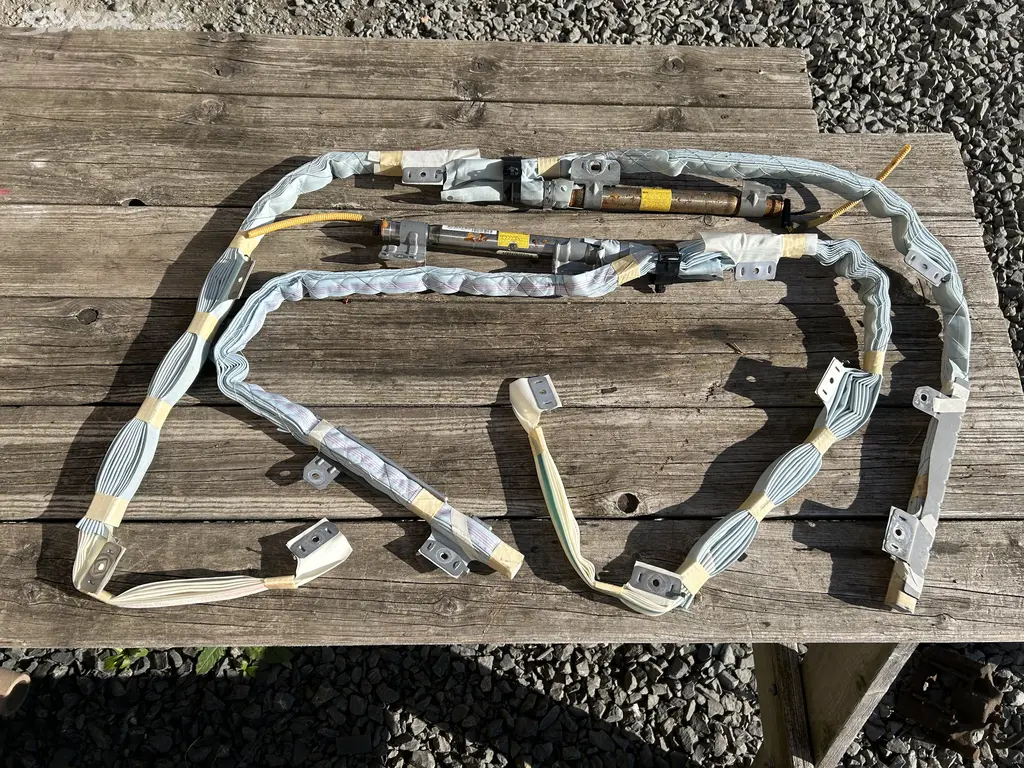 Lexus IS stropní airbagy - Slaný, Kvíc - Bazar - Sbazar.cz