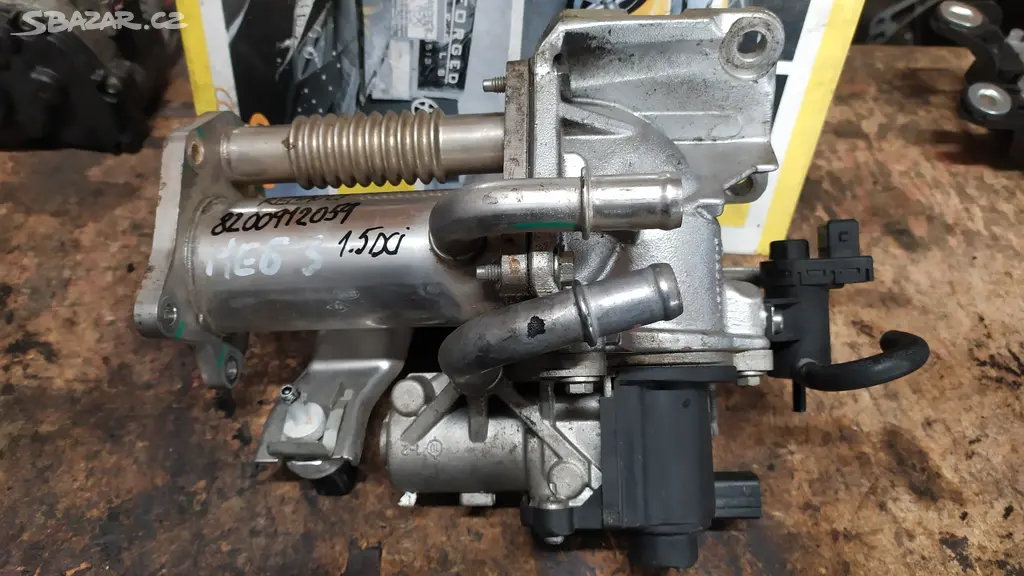 CHLADIČ SPALIN 8200912059 RENAULT - Kolín, Kolín II - Bazar - Sbazar.cz