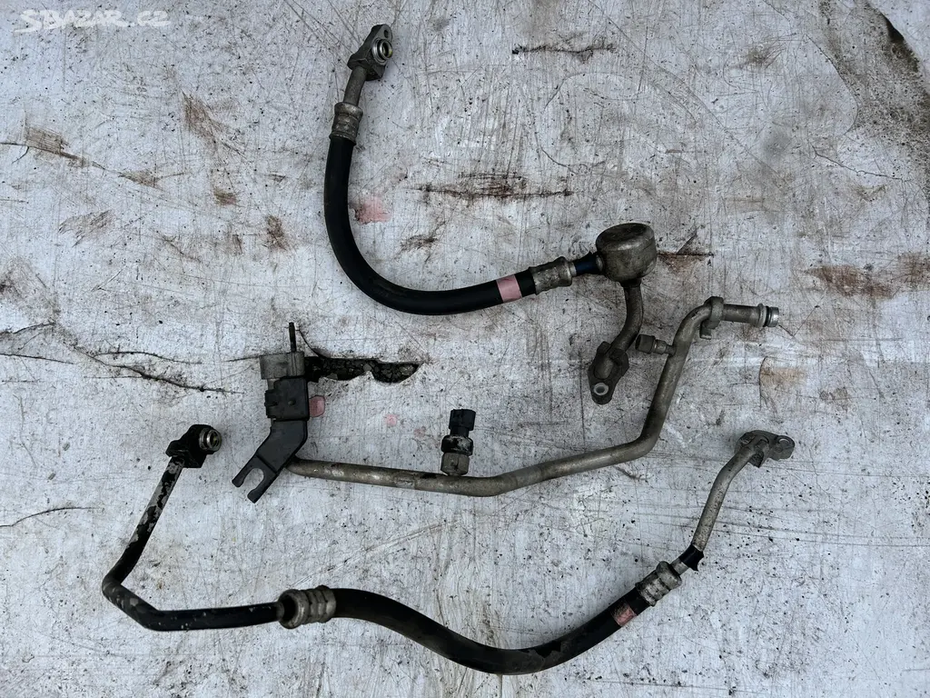 Lexus IS klima trubky - Slaný, Kvíc - Bazar - Sbazar.cz