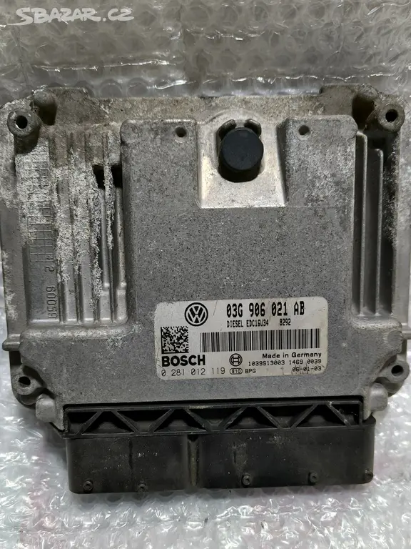 Jednotka motoru VW Passat B6 BMP 03G906021AB - Petrohrad, Černčice ...