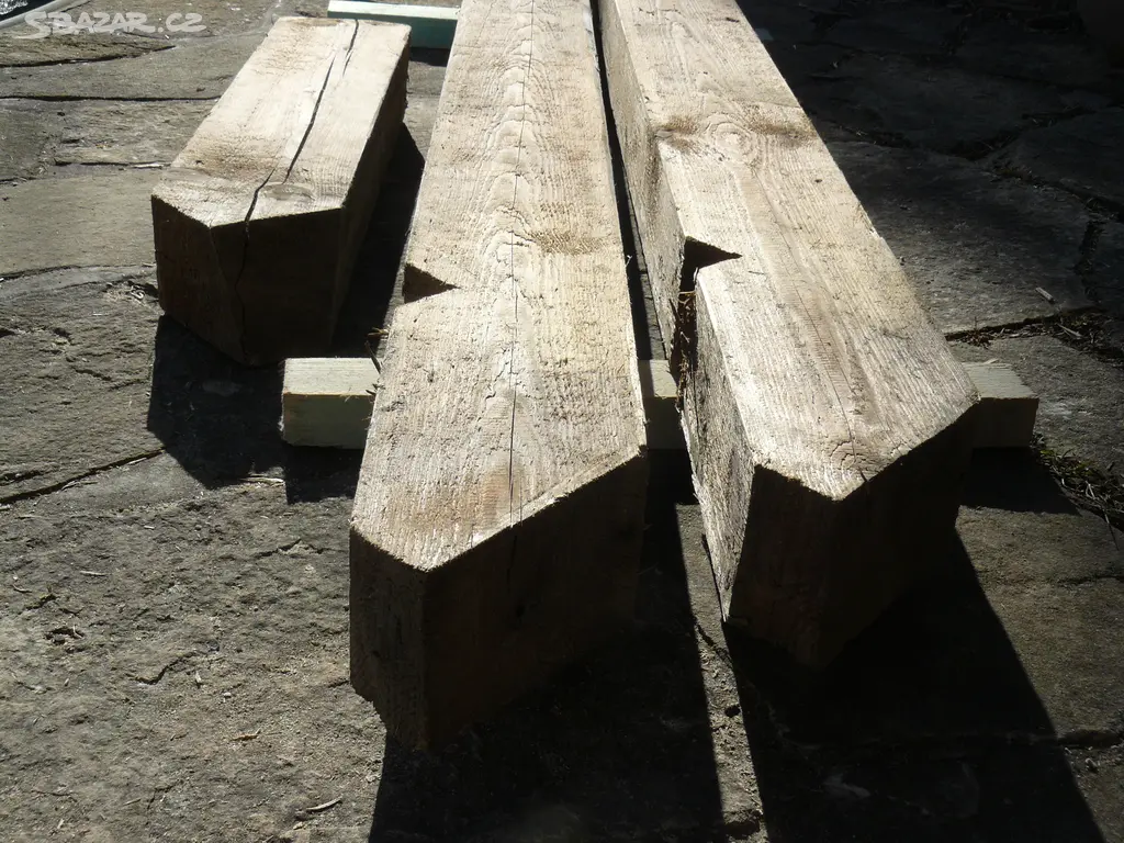 Použité trámy z krovu 14x12, 14x10 a 10x10 cm. - Krnsko - Bazar - Sbazar.cz