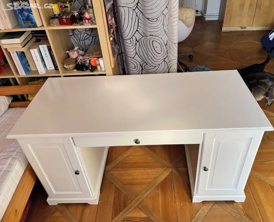 Dva psací stoly bílé, i jednotlivě - Praha 1 - Bazar - Sbazar.cz