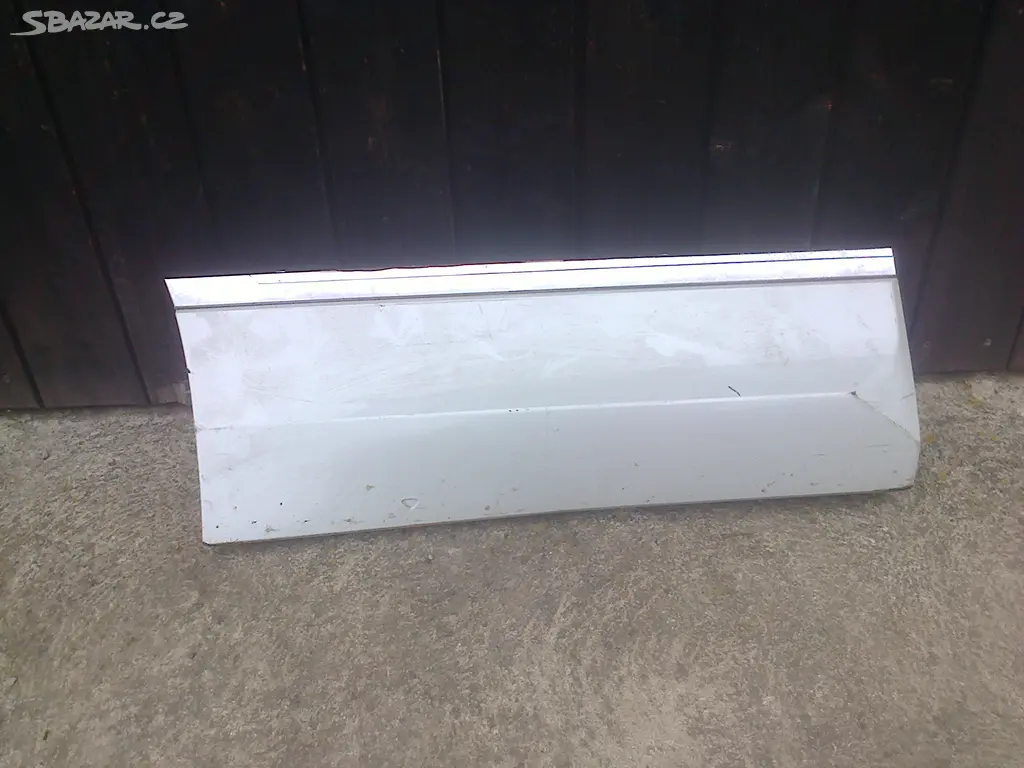 vw tiguan, lišta pravých zadních dveří, 5NA854950M - Beroun - Bazar ...