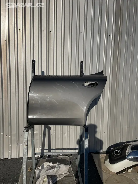 Porsche Panamera 970 levý zadni Dvere - Mratín - Bazar - Sbazar.cz