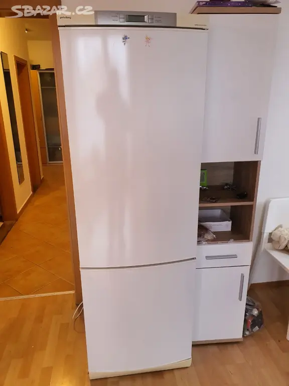 velká lednice AEG + velký mrazák 3 šuplíky - Praha, Nové Město - Bazar ...