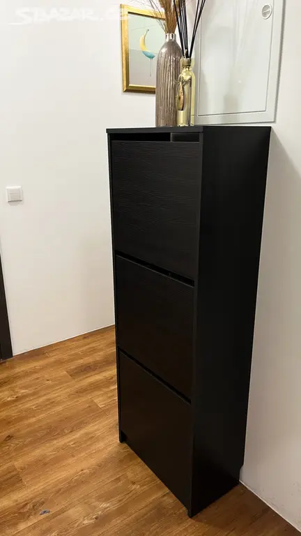 Botník IKEA se 3 přihrádkami - Praha 6 - Bazar - Sbazar.cz