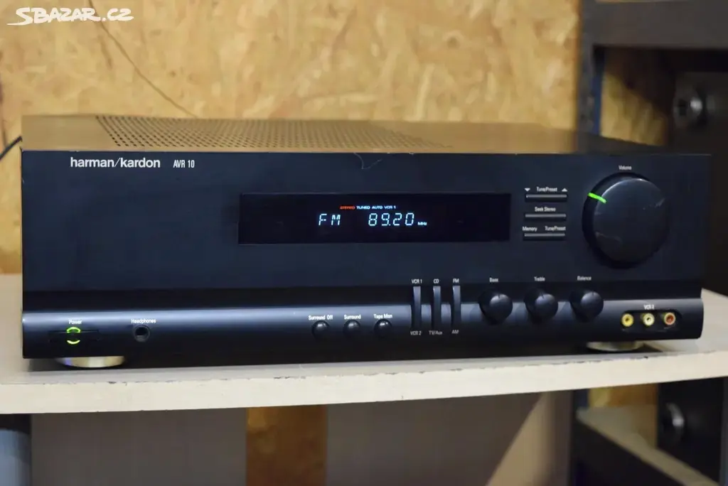 HARMAN KARDON AVR 10 LEVNÝ STEREO RECEIVER ! - Broumov - Bazar - Sbazar.cz