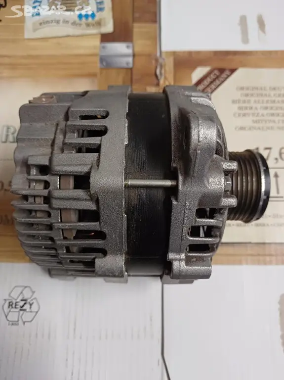 Alternátor Nissan Navara D23 Renault Alaskan 200A - Dolní Poustevna ...