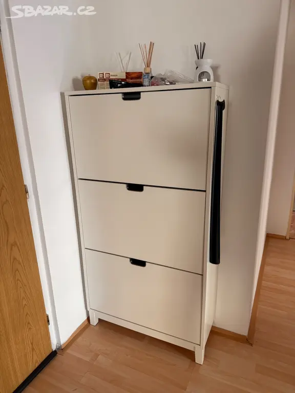 IKEA botník - Teplice - Bazar - Sbazar.cz