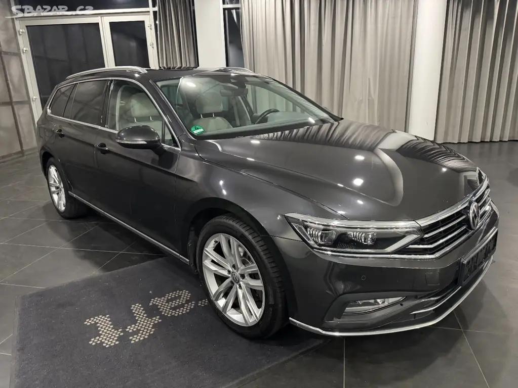 VW Passat B8 2.0TDI 140kW DSG Tažné Panorama Navi - Praha, Vršovice ...