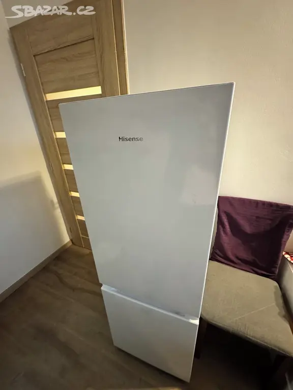 Lednice Hisense RB224D4BWE - Kladno - Bazar - Sbazar.cz