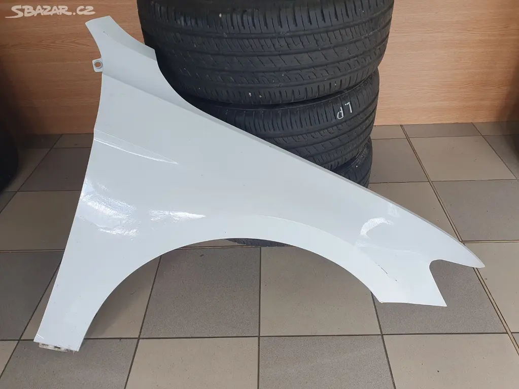 VW Passat B8 - PP blatník - Louny - Bazar - Sbazar.cz