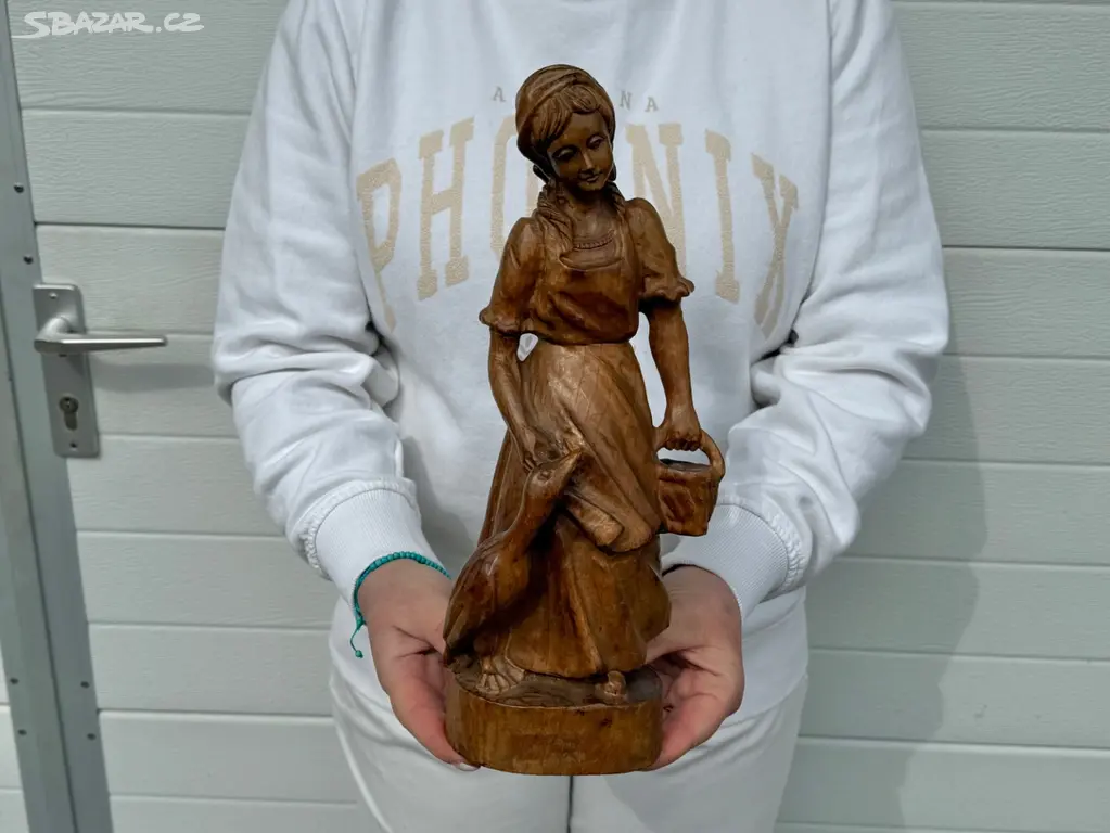 A Dřevěná socha husopaska krásná socha - Plzeň-město - Bazar - Sbazar.cz