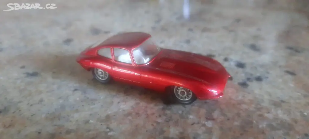 Vintage Matchbox Jaguar E-Type by Lesney No. 32b - Plískov - Bazar ...