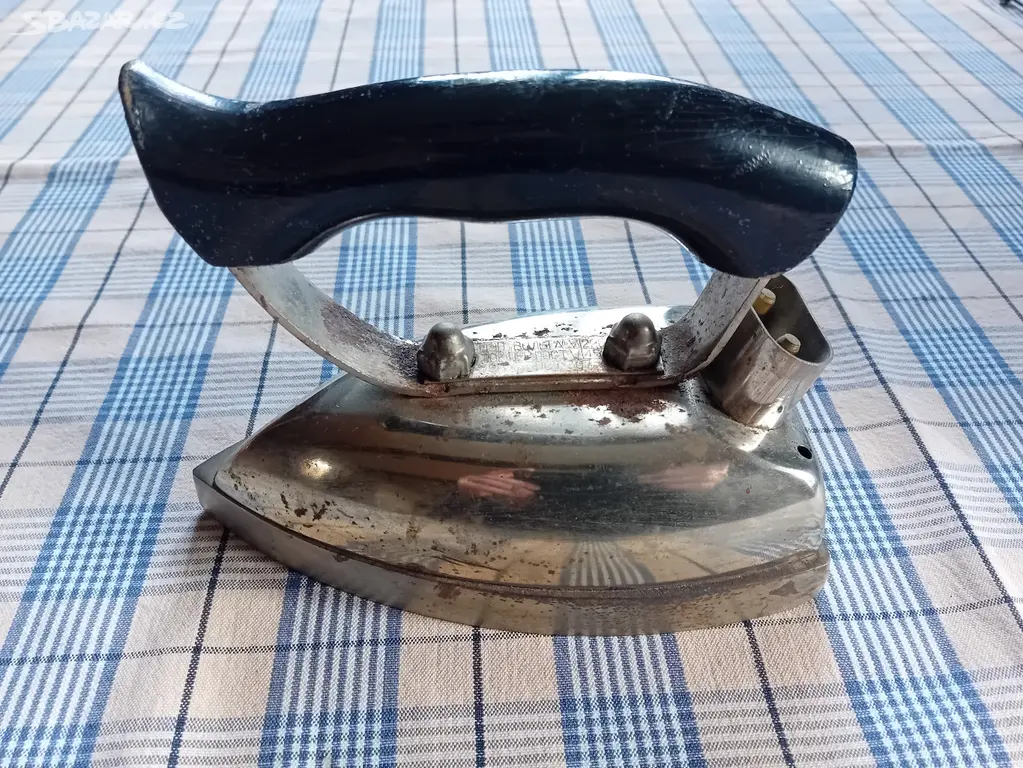 Stará ruská elektrická žehlička - Praha - Bazar - Sbazar.cz