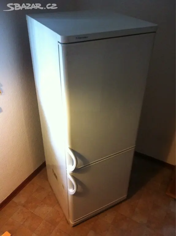 149cm lednice ELECTROLUX DOVEZU - Praha, Nové Město - Bazar - Sbazar.cz