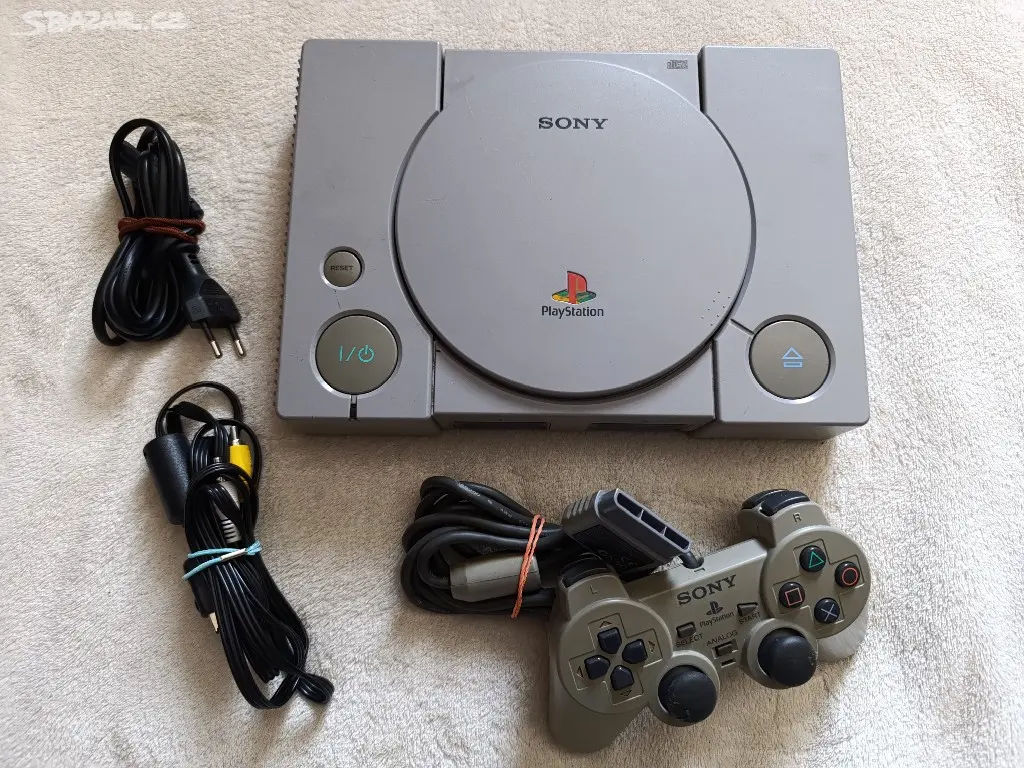 PS1 PlayStation 1 FAT + Hry - Praha - Bazar - Sbazar.cz