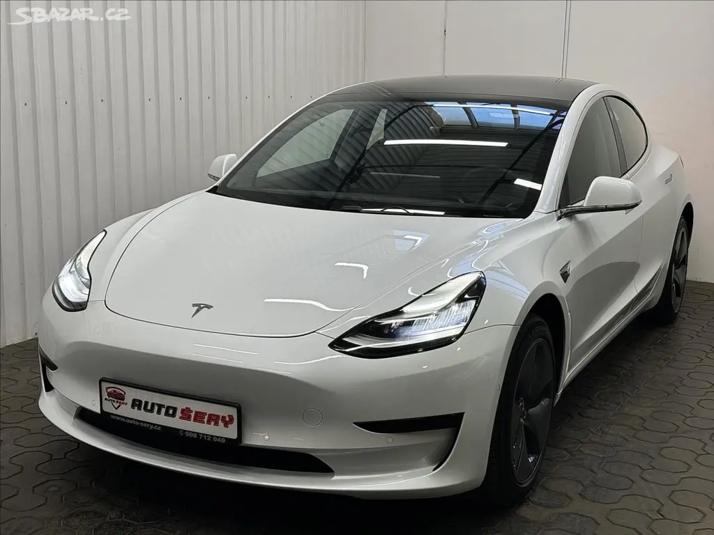Tesla Model 3, Standard Range Plus 60kWh - Brno-město - Bazar - Sbazar.cz