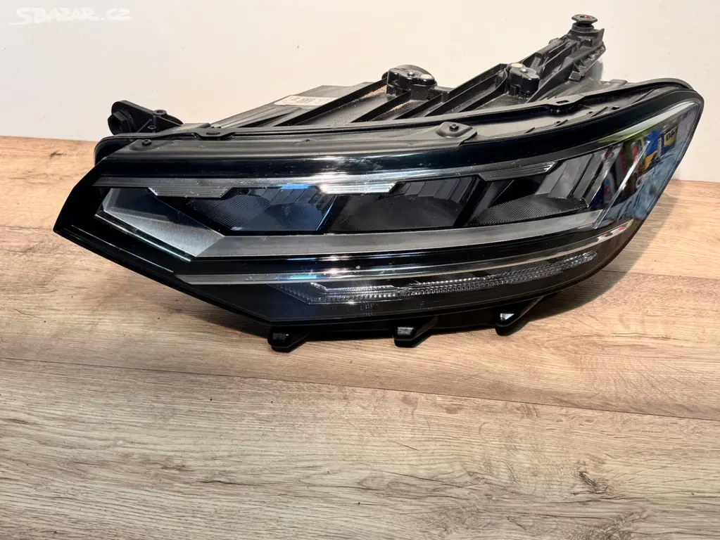 Vw Passat B8 full led 3G1 941 035 Q - Líšnice - Bazar - Sbazar.cz