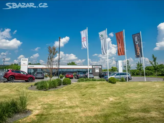 Volvo V90, 2,0 8AT FWD Momentum Pro B4 - Trutnov - Bazar - Sbazar.cz