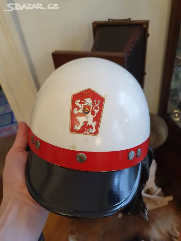 Retro motocyklová helma SNB - Praha, Smíchov - Bazar - Sbazar.cz