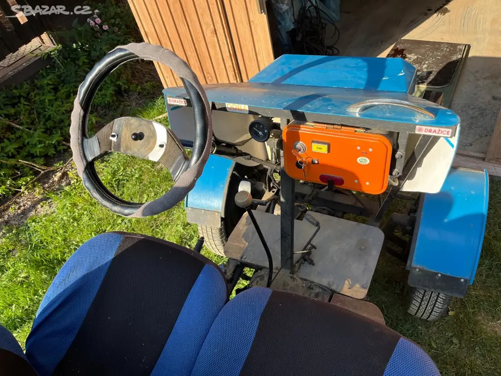 Traktor domaci vyroby - Jaroměř - Bazar - Sbazar.cz