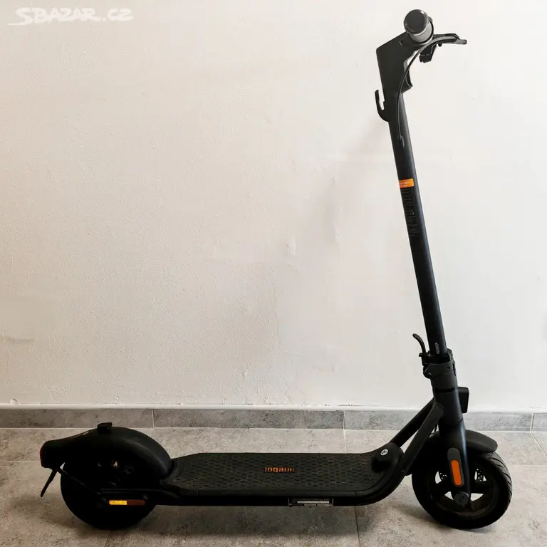Elektro-koloběžka Ninebot Segway F2E - Ostrava, Hrabůvka - Bazar ...