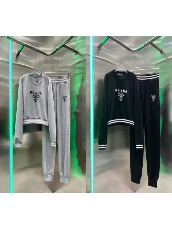 Dámský set mikina a tepláky PRADA - Praha - Bazar - Sbazar.cz