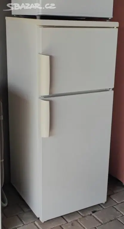 pěkná 140 cm lednice s horním mrazákem - Praha, Vinohrady - Bazar ...