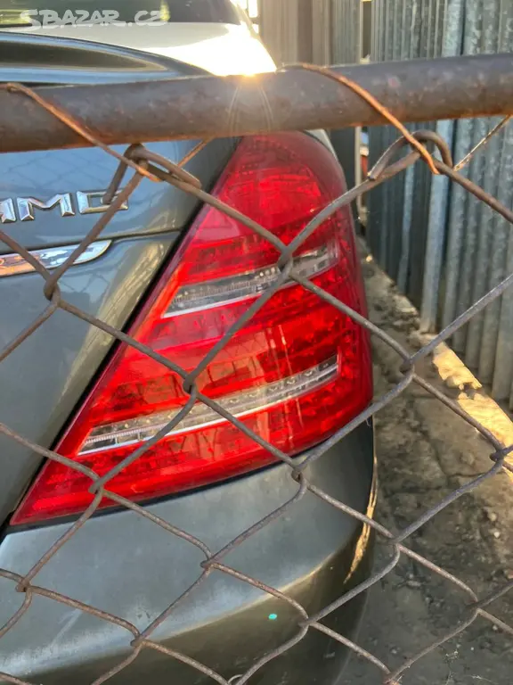 MERCEDES LAMPY W212/W221 VICE KUSU - Králův Dvůr - Bazar - Sbazar.cz