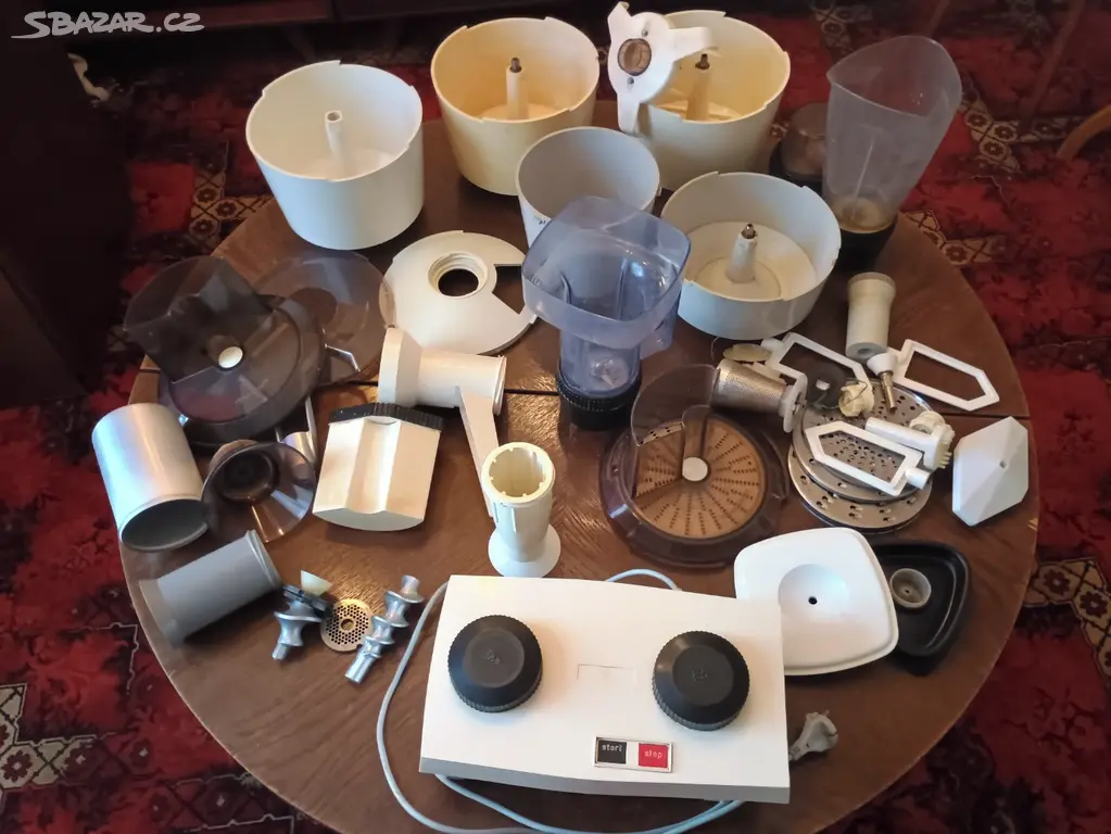 Kuchyňský robot ETA022 + příslušenství - Mladá Boleslav - Bazar - Sbazar.cz