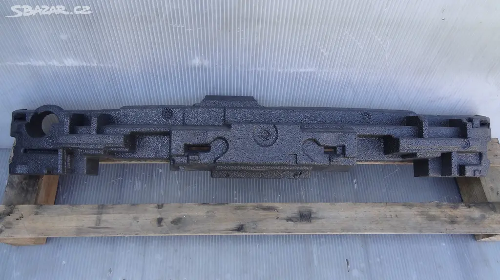 Peugeot 2008 II - absorber předního nárazníku - Mělník - Bazar - Sbazar.cz