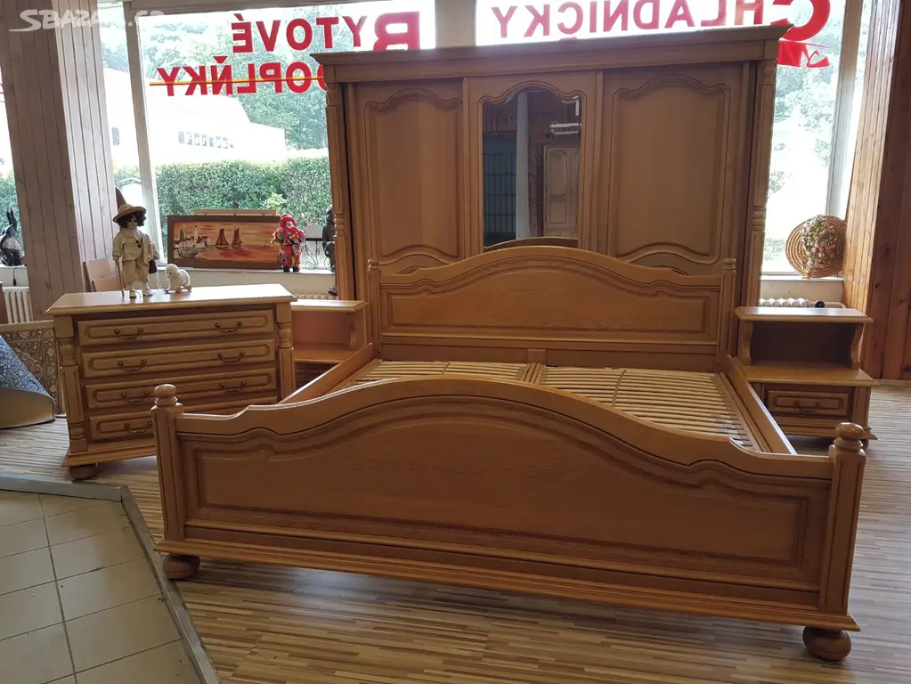 SVĚTLÁ RUSTIKÁLNÍ LOŽNICE SKŘÍŇ S POSUVNÝMI DVEŘMI - Litvínov - Bazar ...